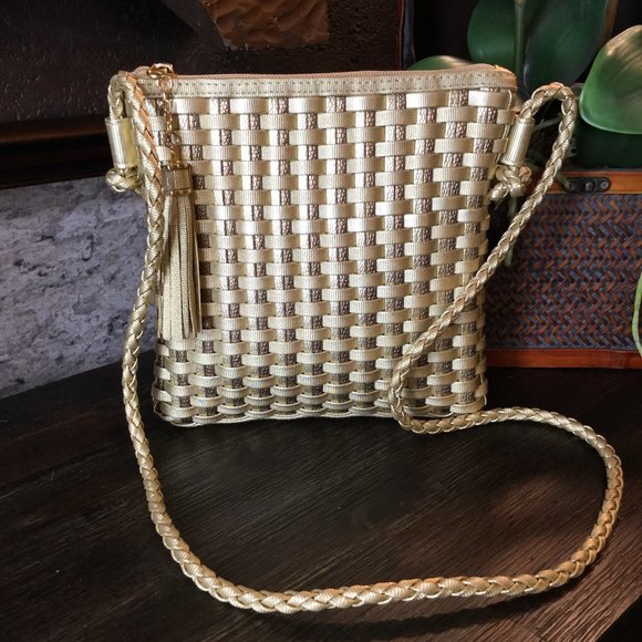 Tianni | Bags | Vintage Tianni Gold Metallic Woven Crossbody Handbangs ...